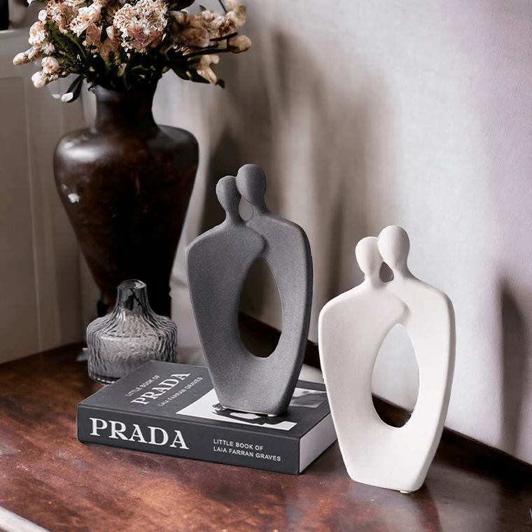 Handcrafted Ceramic Showpiece – Decorporium